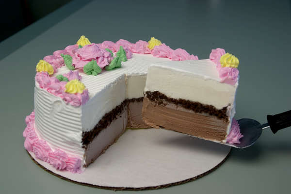 Fresh Hand Made Ice Cream Cakes